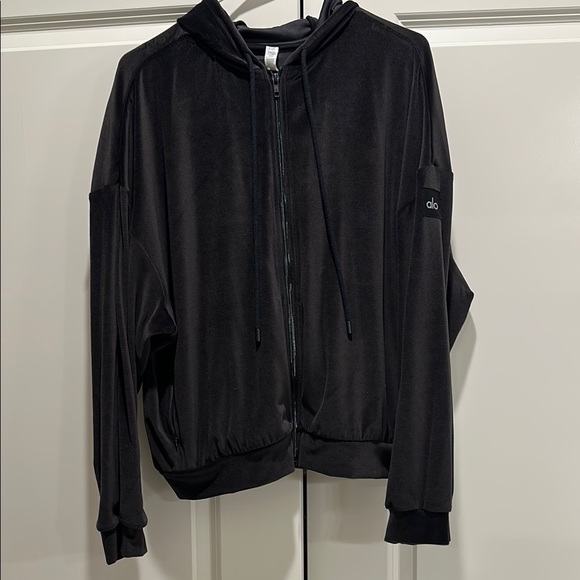 ALO Yoga | Jackets & Coats | Alo Yoga Black Utility Jacket | Poshmark